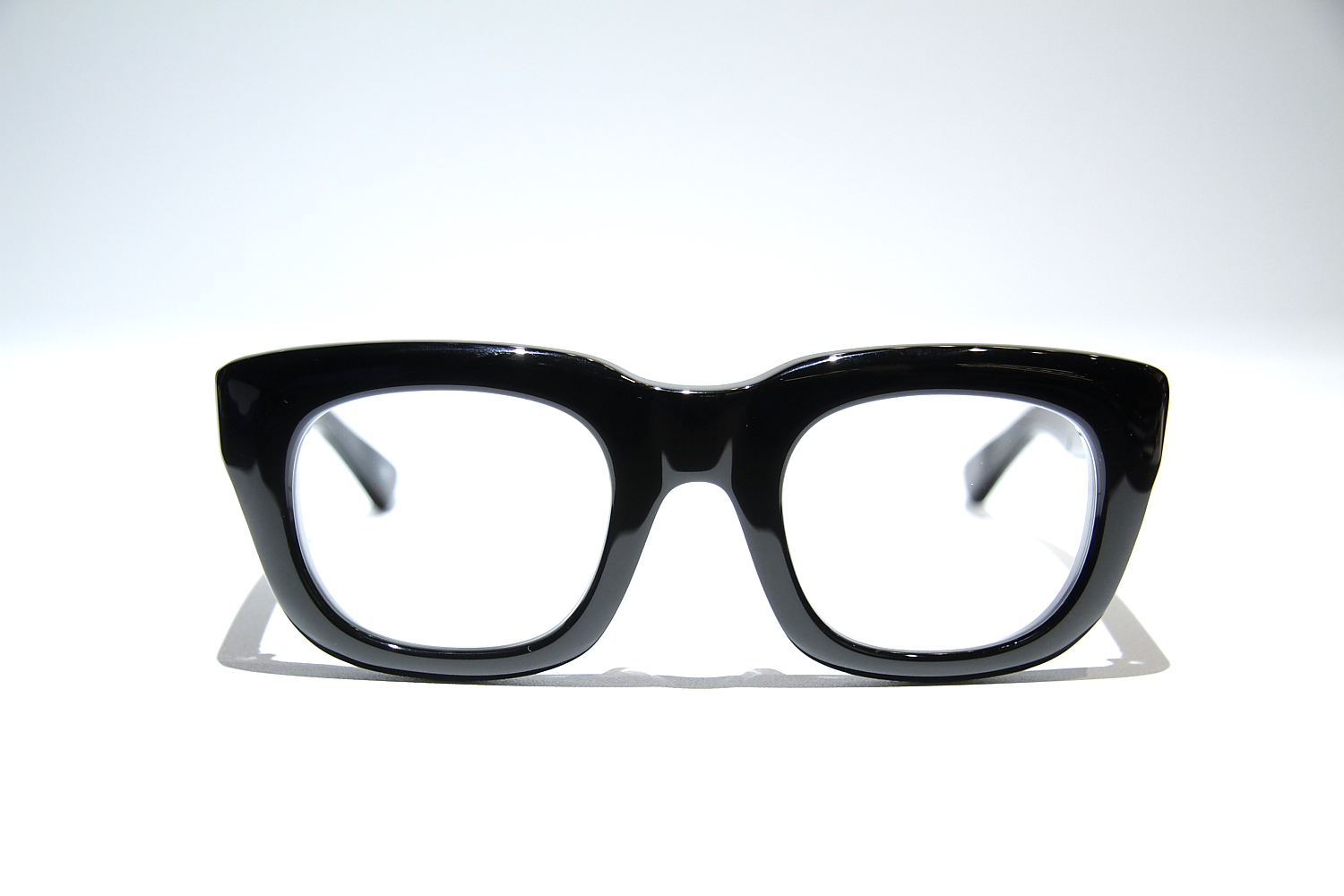 久し振りの入荷EFFECTOR “DELTA” | 札幌ブランドメガネセレクトショップ