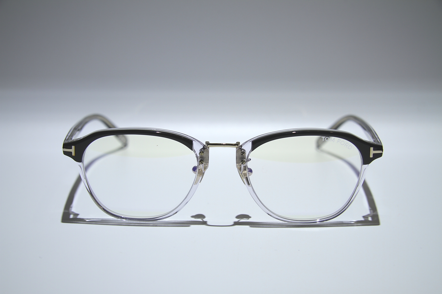 TOM FORD 新作 TF5727-D-B | 札幌ブランドメガネセレクトショップ