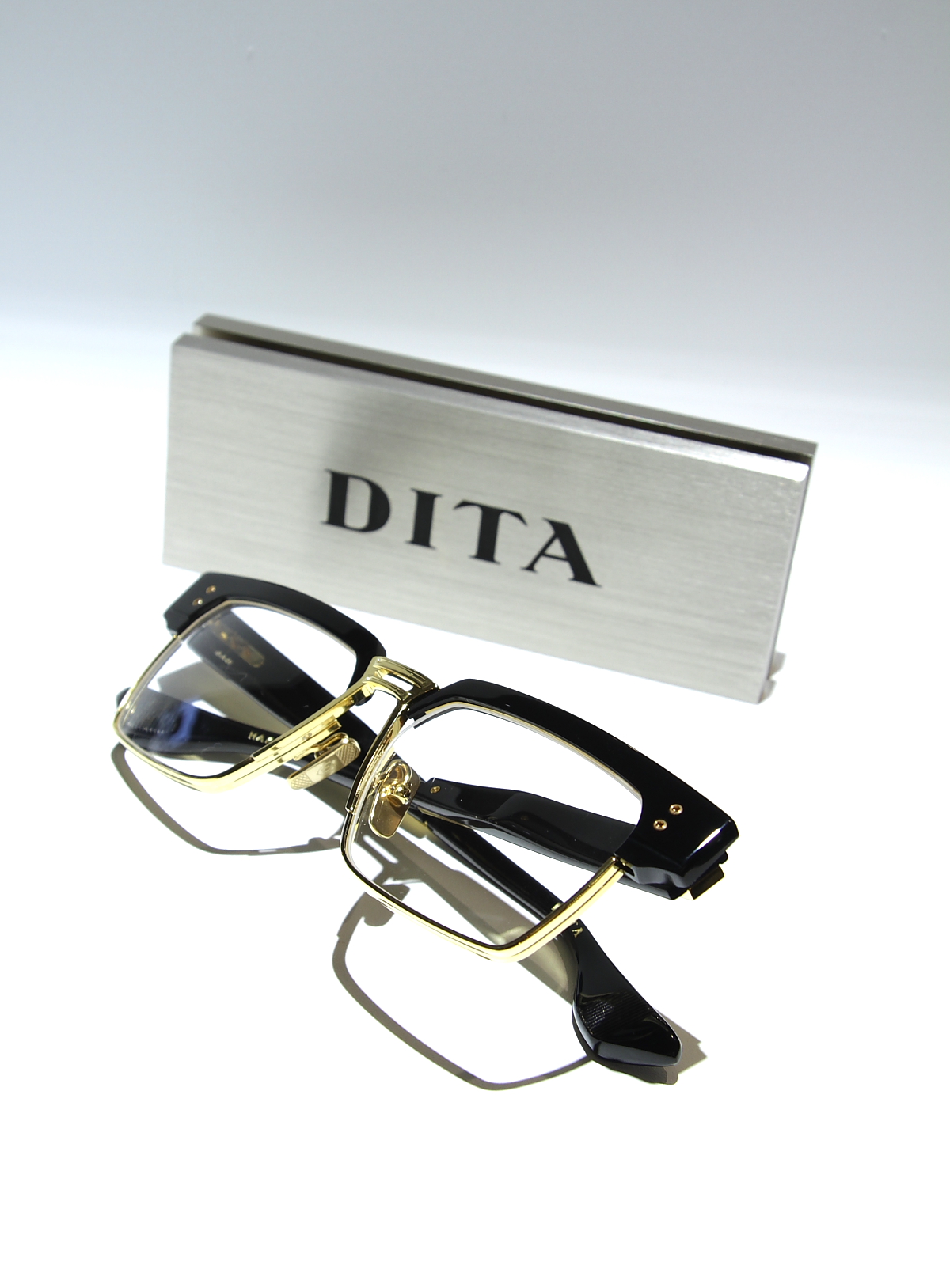 DITA 新作サーモント HAKATRON | 札幌ブランドメガネセレクトショップ