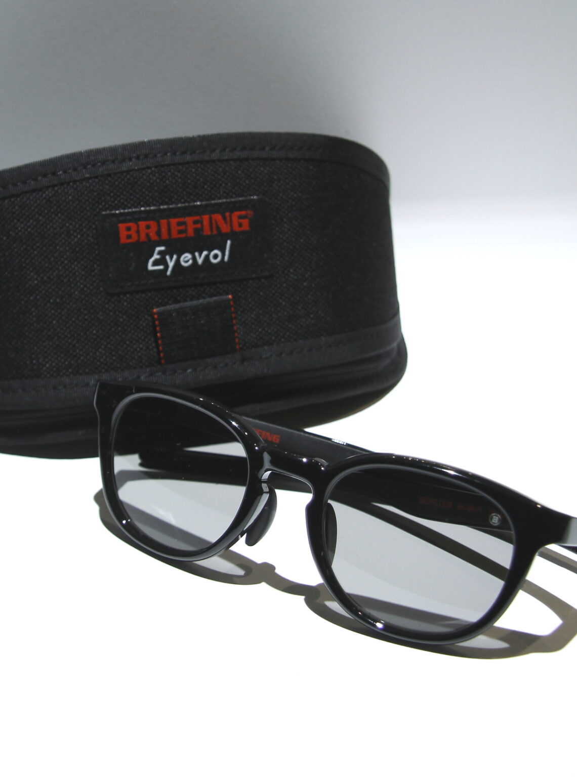 BRIEFING GOLF×Eyevol SCHILLER | 札幌ブランドメガネセレクトショップ